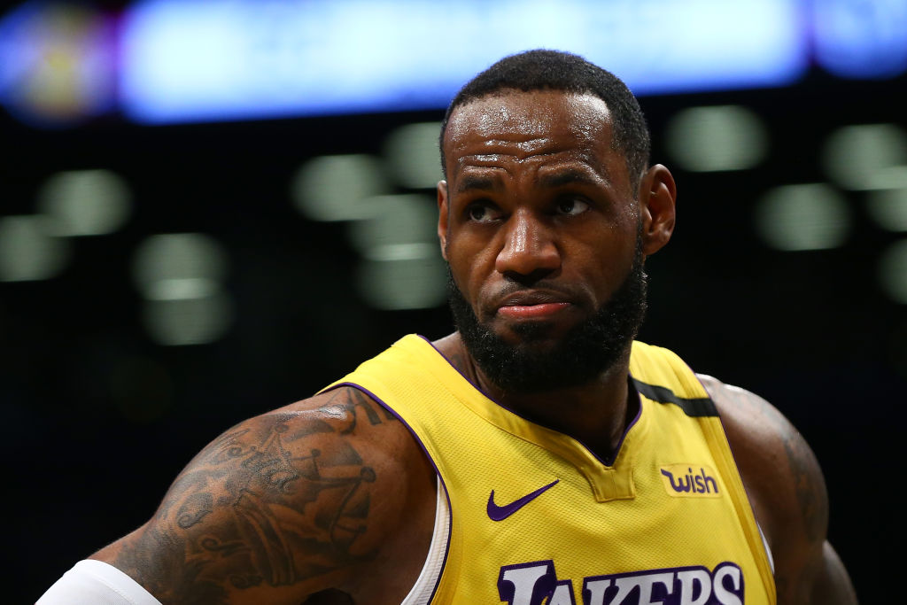 LeBron Purchases Insane Beverly Hills Mansion That Was Listed For $39M ...