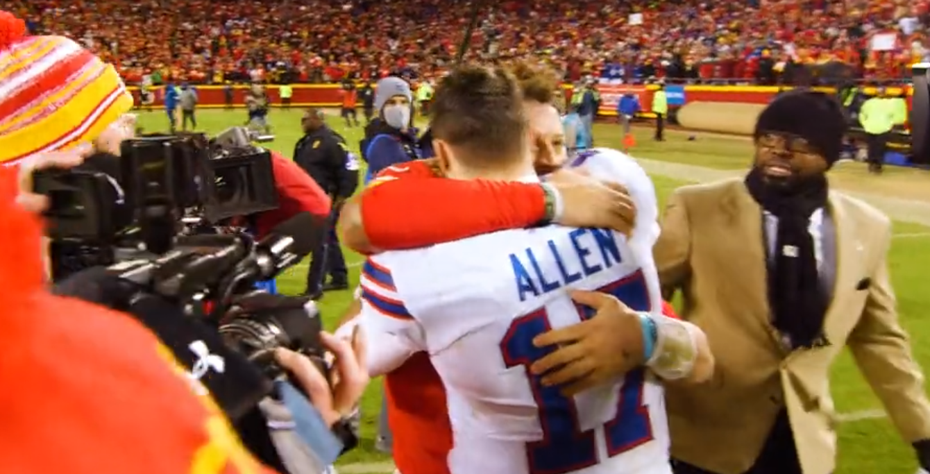Patrick Mahomes Immediately Ran Over To Hug A Devastated Josh Allen ...