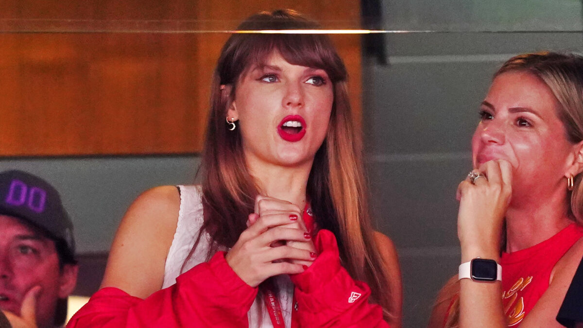 NSFW A.I. Photos Of Pop Star Taylor Swift Go Viral Online