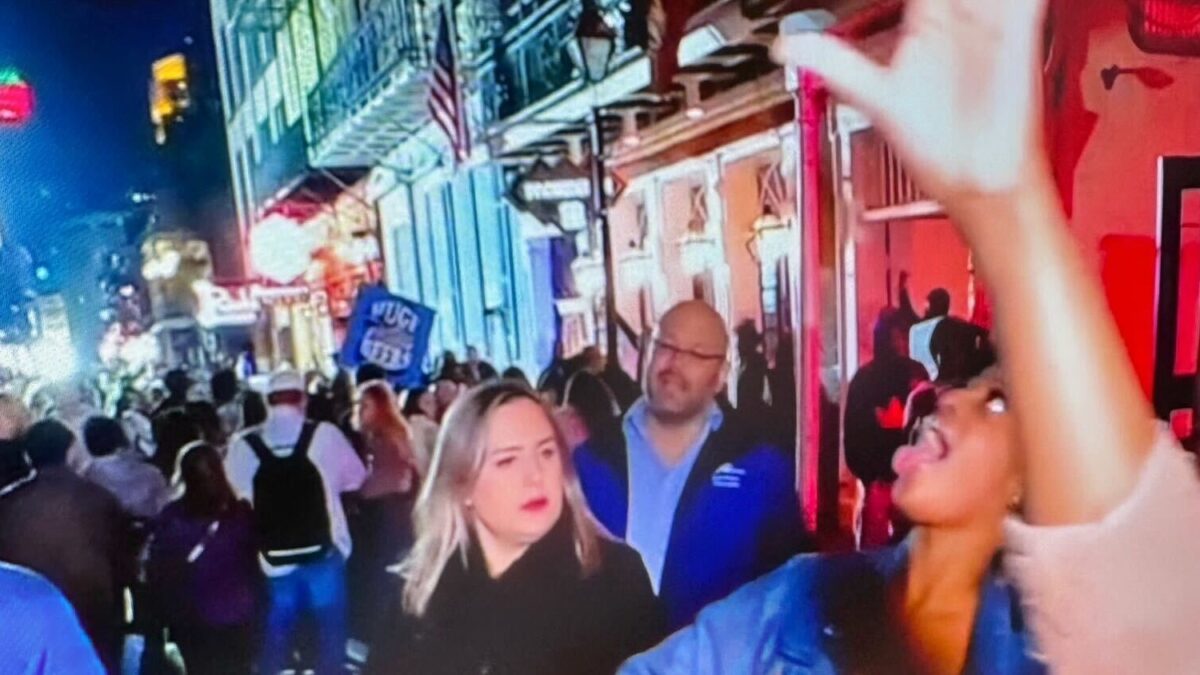 Female Flashes ESPN Camera During Sugar Bowl