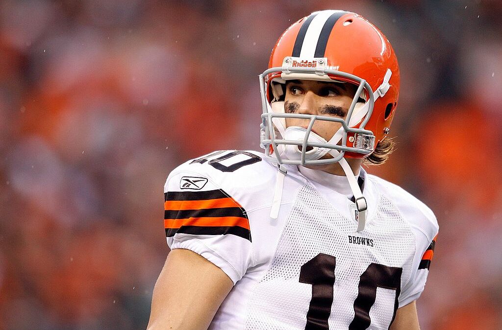 10 NFL Quarterbacks Whose Careers Were Cut Way Too Short