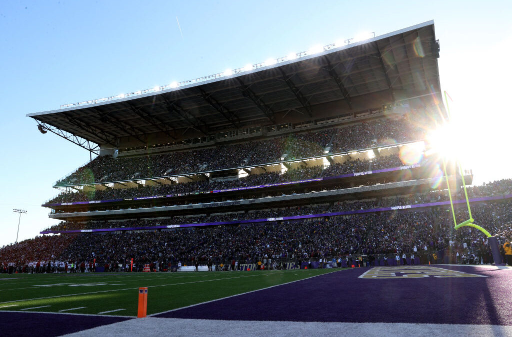 10 Best Stadiums in College Football That Are a Must Visit