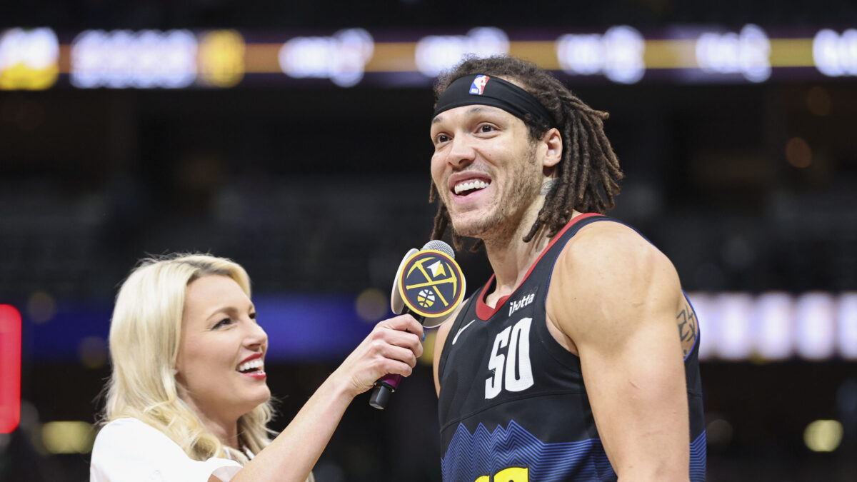 Denver Nuggets’ Aaron Gordon Wows the Crowd With a Putback Dunk