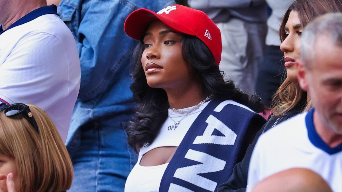 Meet Tolami Benson, The Stunning Girlfriend Of English Soccer Star ...