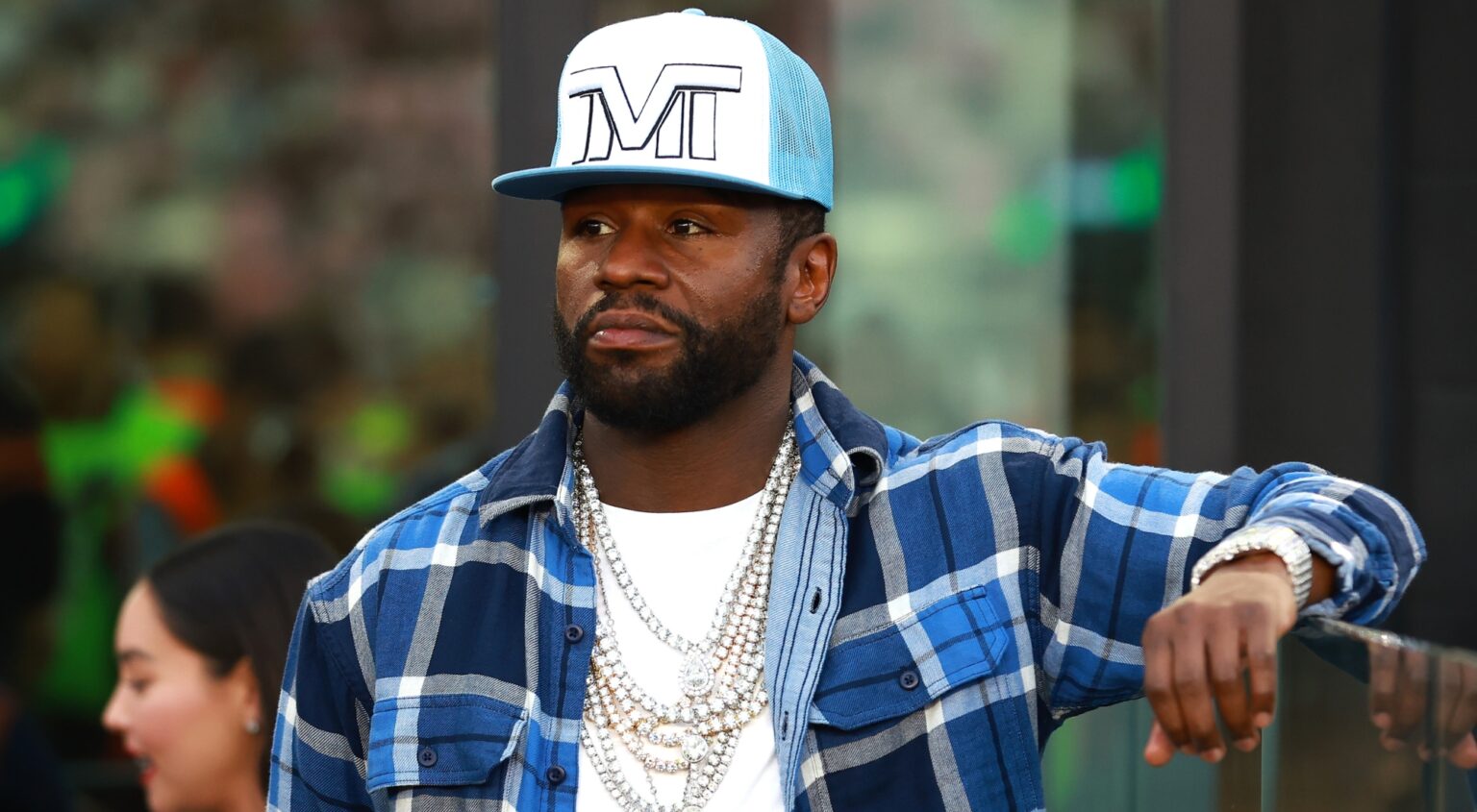 How Did Floyd Mayweather Become Richest Boxer Of All-Time?
