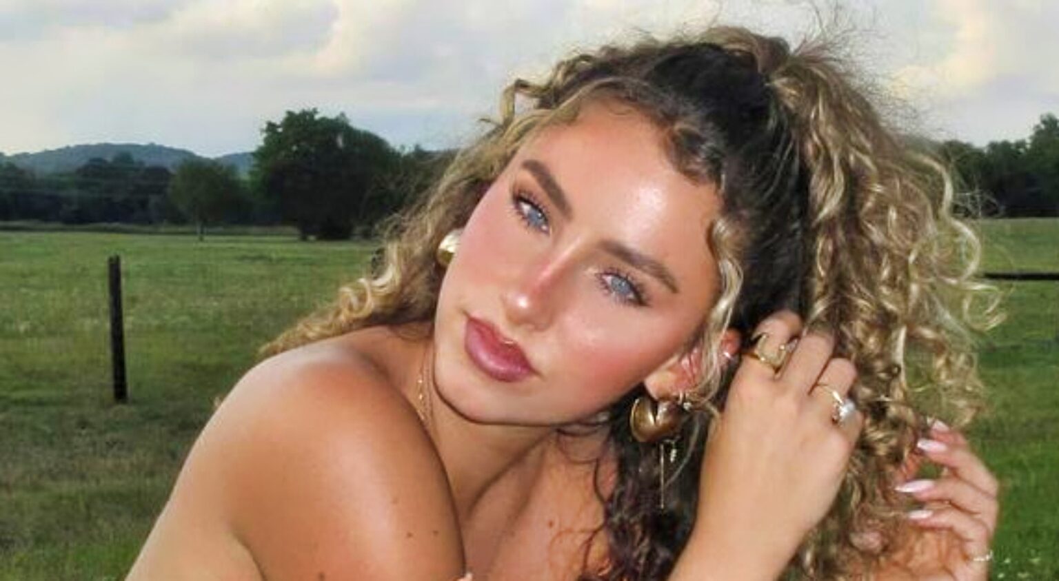 Will Levis' Ex-Girlfriend Gia Duddy Is Going Viral After Posting Photos ...