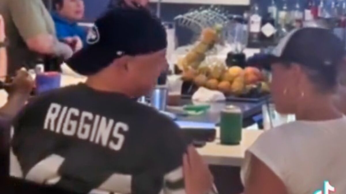VIDEO: Son Catches His Mother In 4K Cheating On His Dad With A Jets Fan ...