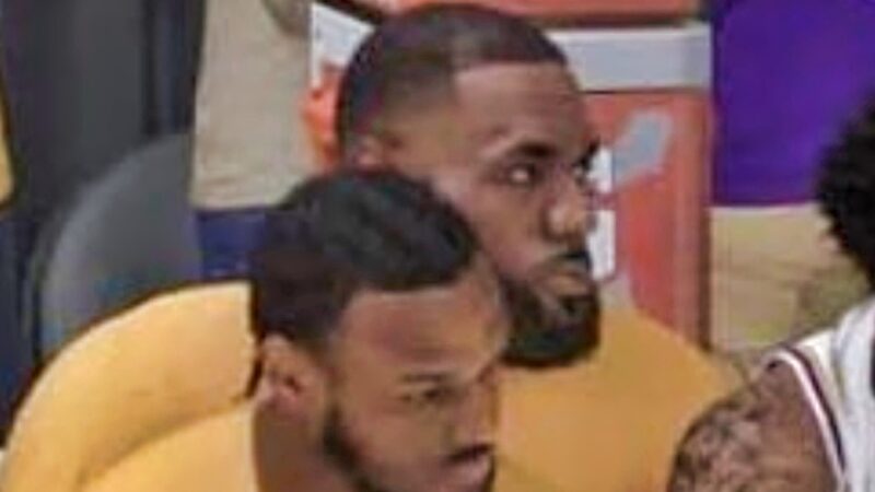 PHOTO: Social Media Is Losing Their Minds Over Awkward NBA 2K25 Glitch ...
