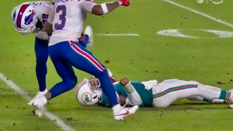 VIDEO: Tua Tagovailoa Appeared To Be Knocked Out Cold After Taking Hard ...
