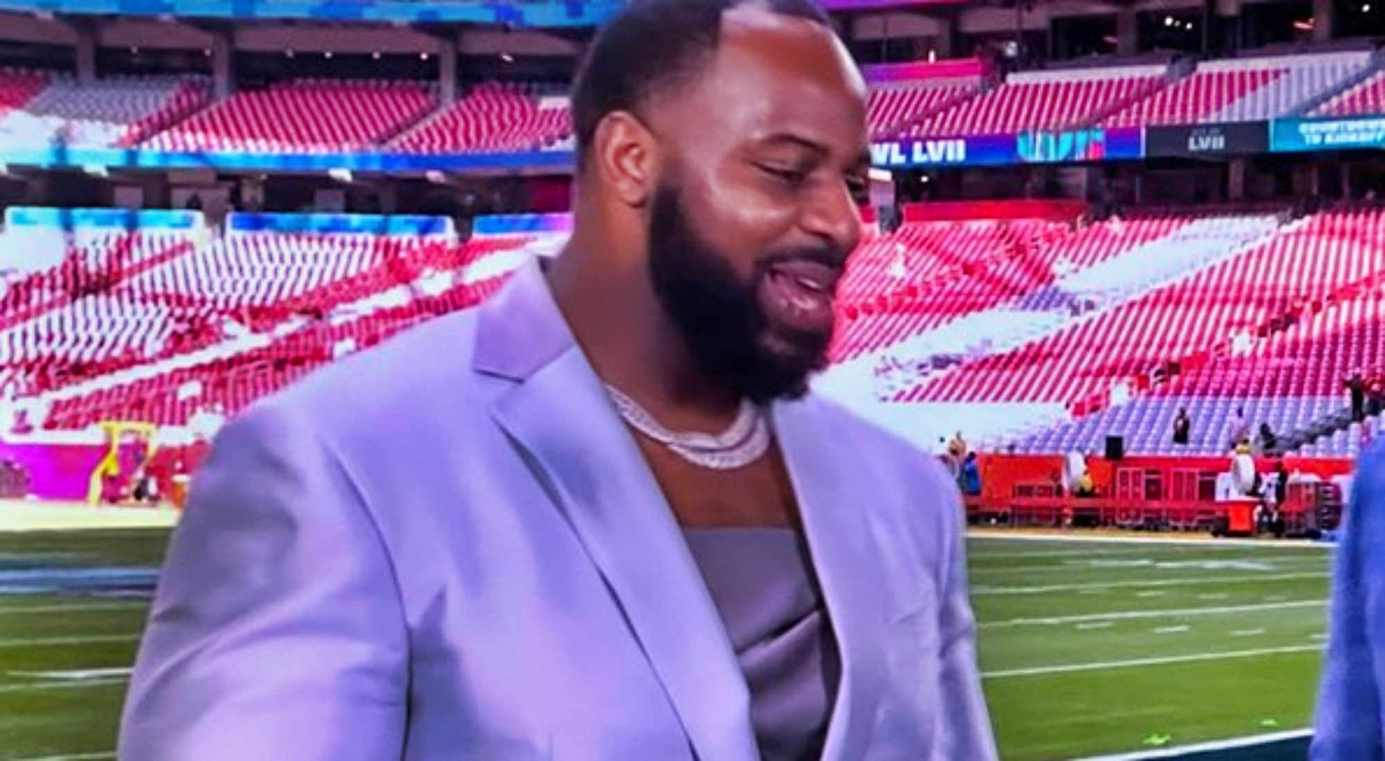 VIDEO: Everyone Noticed Something Suspicious About Former NFL Defensive ...