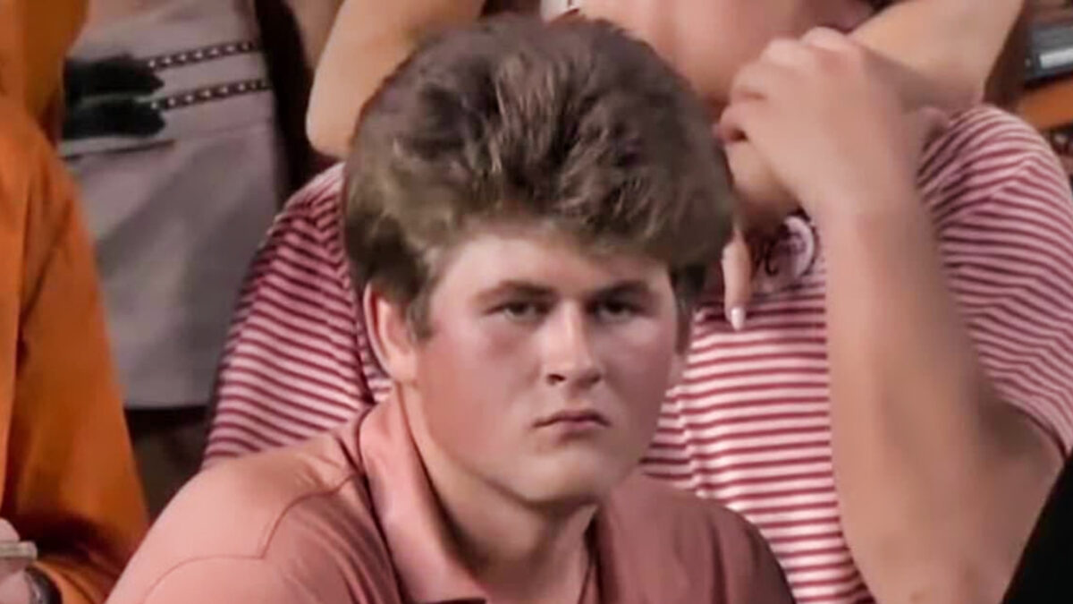 Texas Longhorns Fan Who Went Viral With His Crazy Hair Reveals How His ...