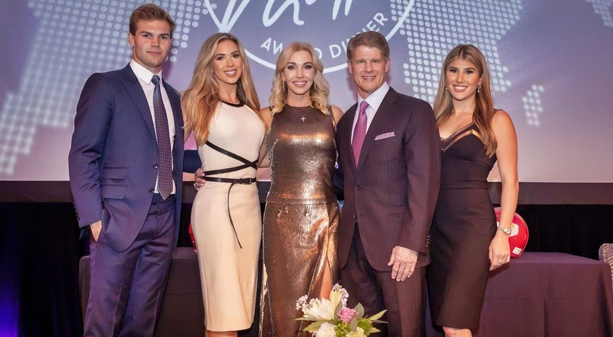 Reason Behind Clark Hunt Receiving The H. Neil Mallon Award?