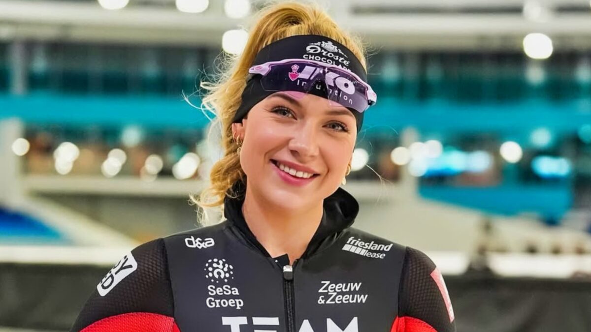 PHOTOS: Dutch Speed Skater Joy Beune Sheds All Her Clothing & Poses ...