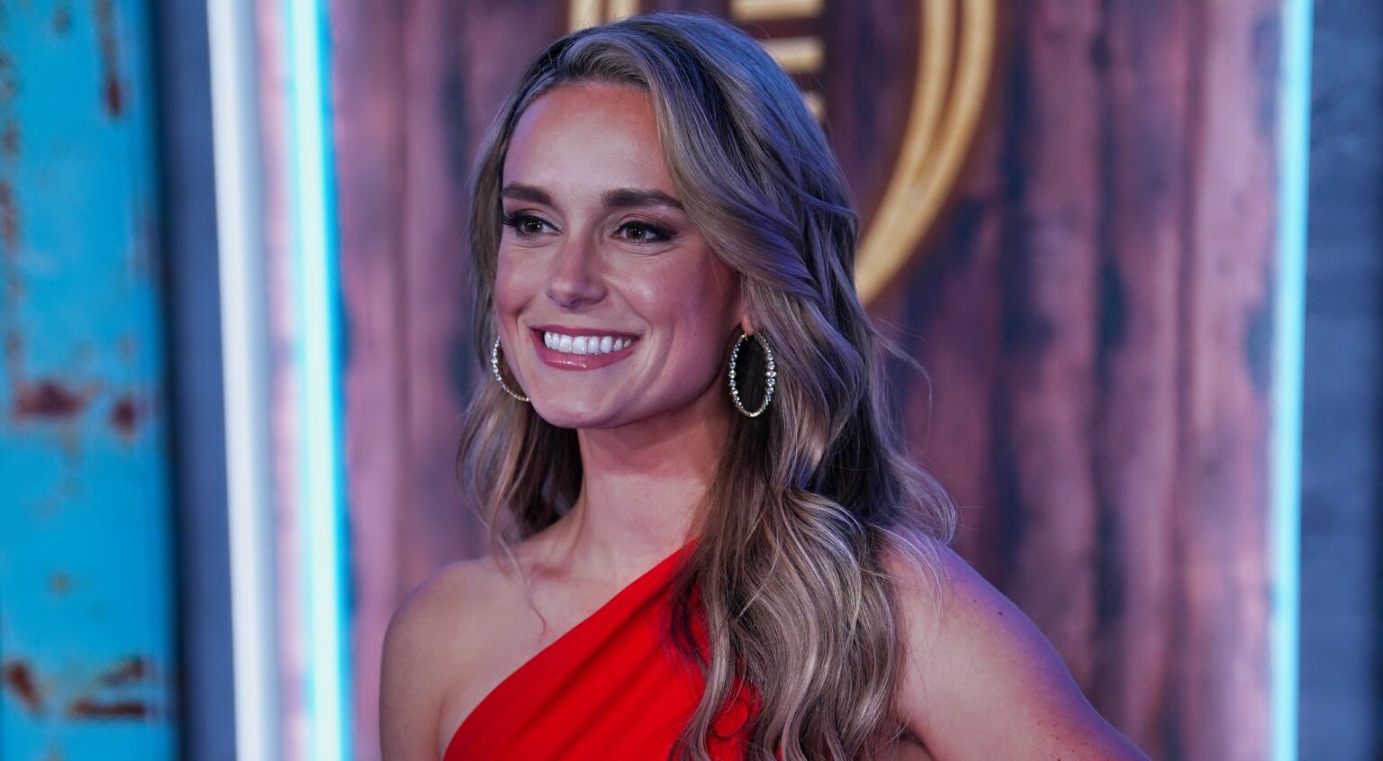 PHOTOS: Social Media Is Going Wild Over Resurfaced Pics Of ESPN’s Molly ...