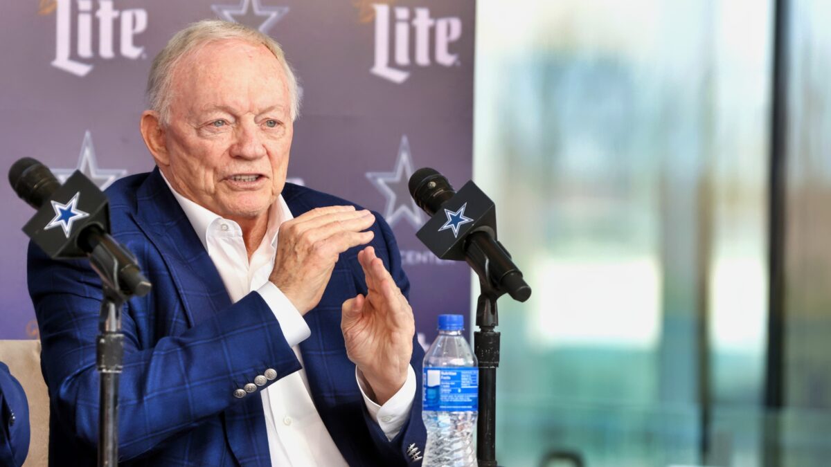 Jerry Jones Has Dallas Cowboys Fans Scratching Their Heads After His ...