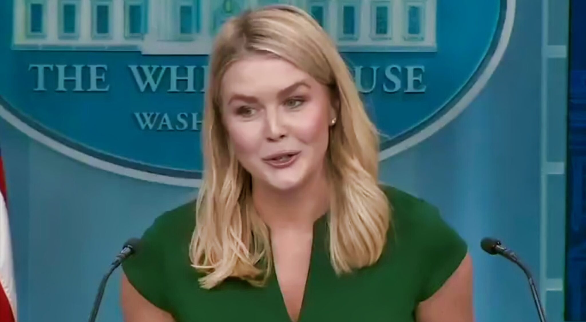 Social Media Detectives Have ID’d President Trump’s 2 Blonde Female ...