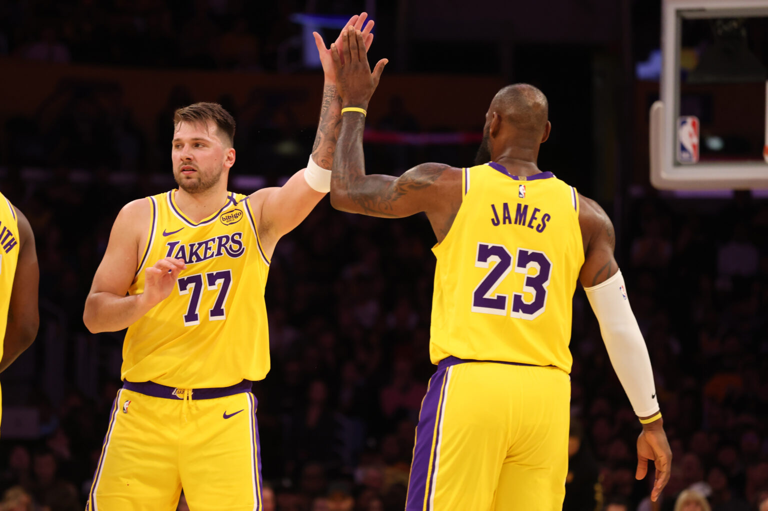 Lakers vs. Timberwolves: Prediction, Probable Starting Lineups & More