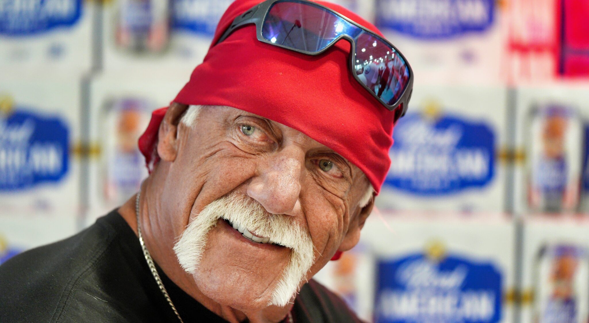 Hulk Hogan's Ex-Wife Reveals Heartbreaking Details About Their Family ...