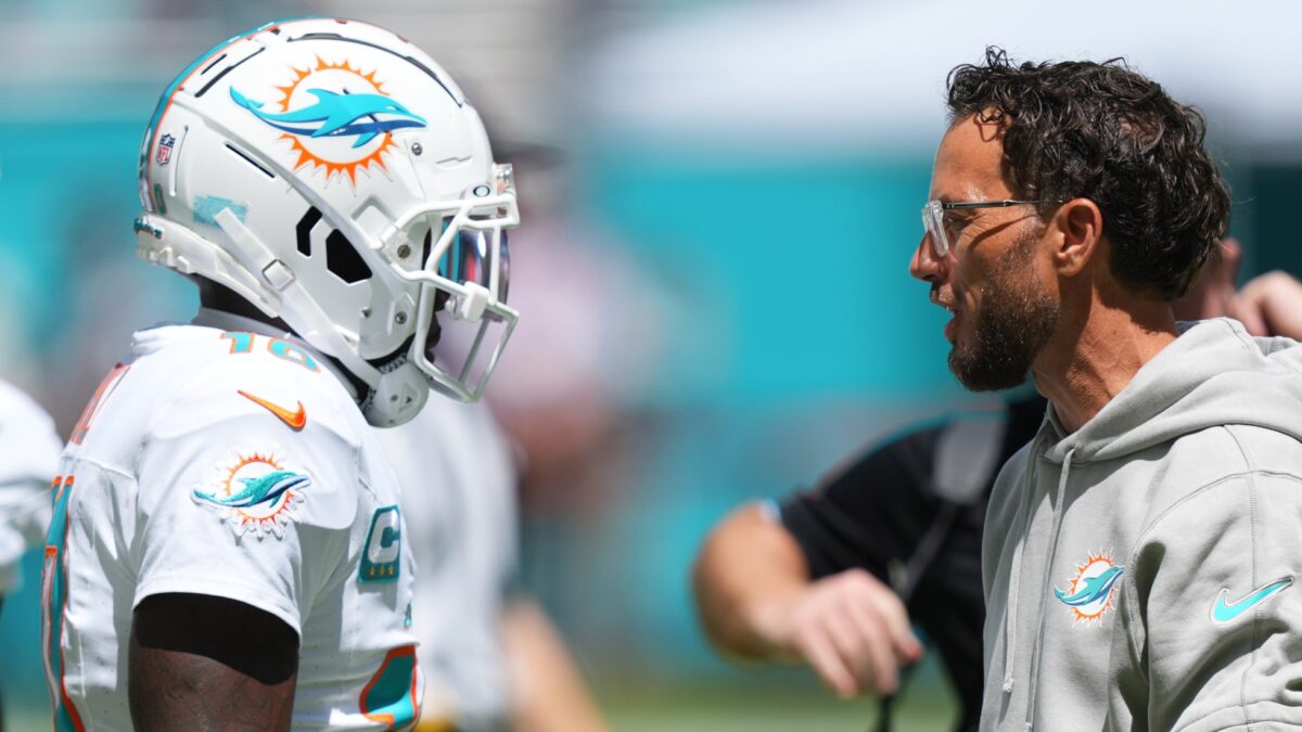Miami Dolphins HC Mike McDaniel Drops Major Truth Bomb On Tyreek Hill's ...