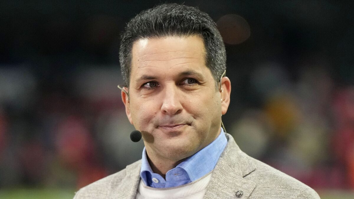 Adam Schefter Announces Breaking Blockbuster Trade News, And Fans Are ...