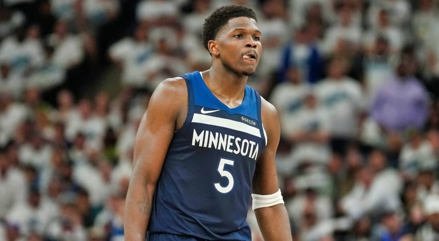Dwight Howard Sends Message To Edwards After Wolves’ Exit