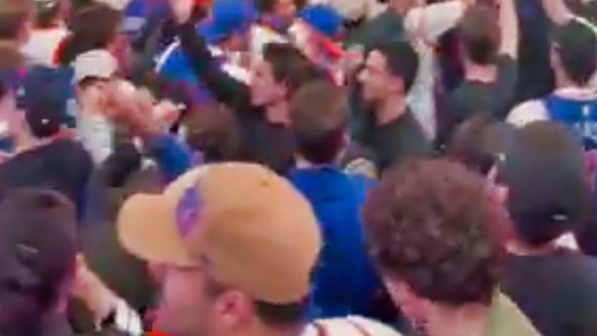 VIDEO: New York Knicks Fans Celebrate 3-1 Lead Over Boston Celtics