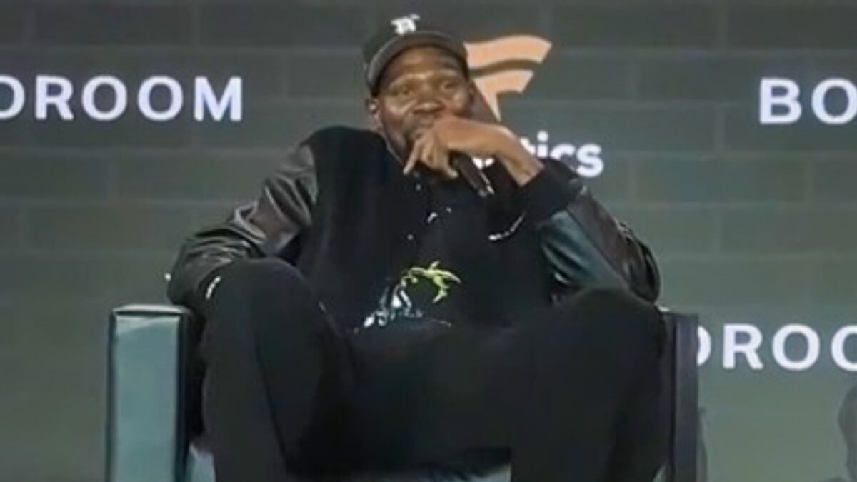 VIDEO: Kevin Durant's Reaction Caught Live On Camera At Fanatics Fest ...