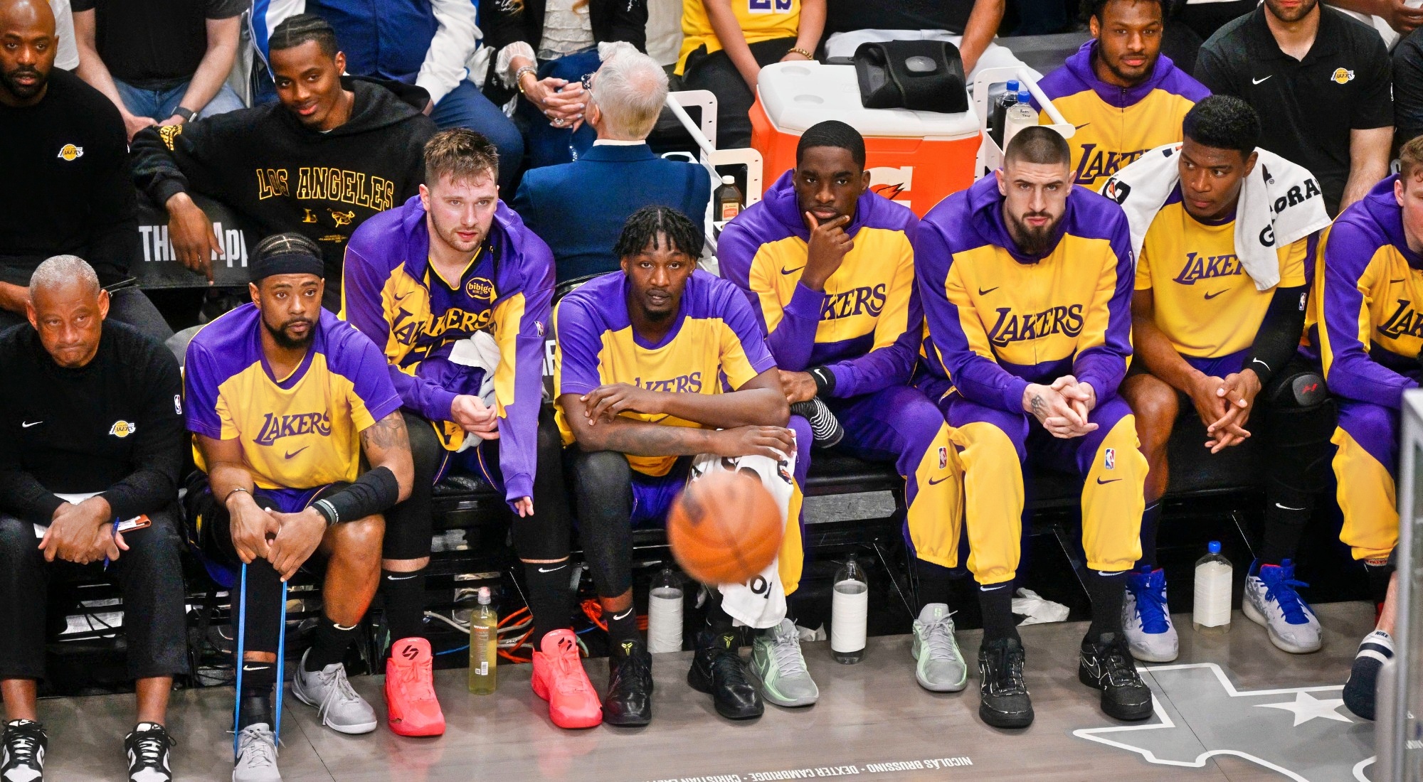 Lakers Eyeing Top-Tier Solution To Address Two Big Roster Gaps