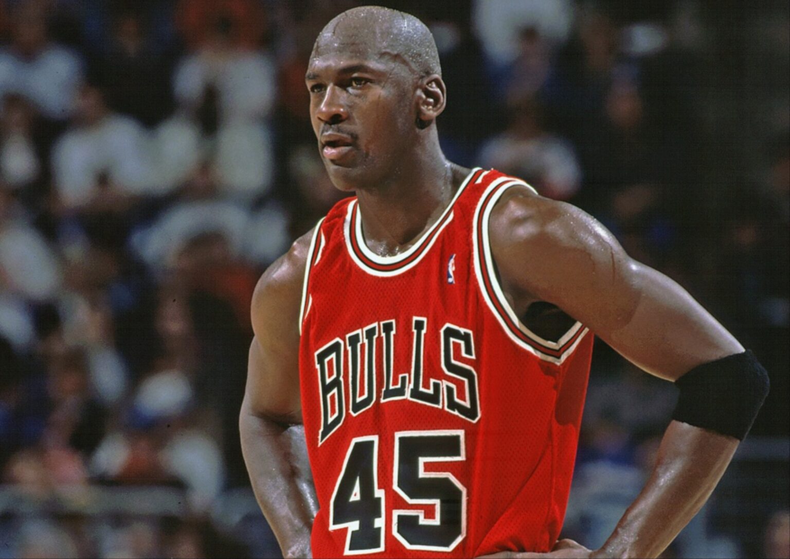 The Day Michael Jordan Punched Steve Kerr At Practice: Everything You ...