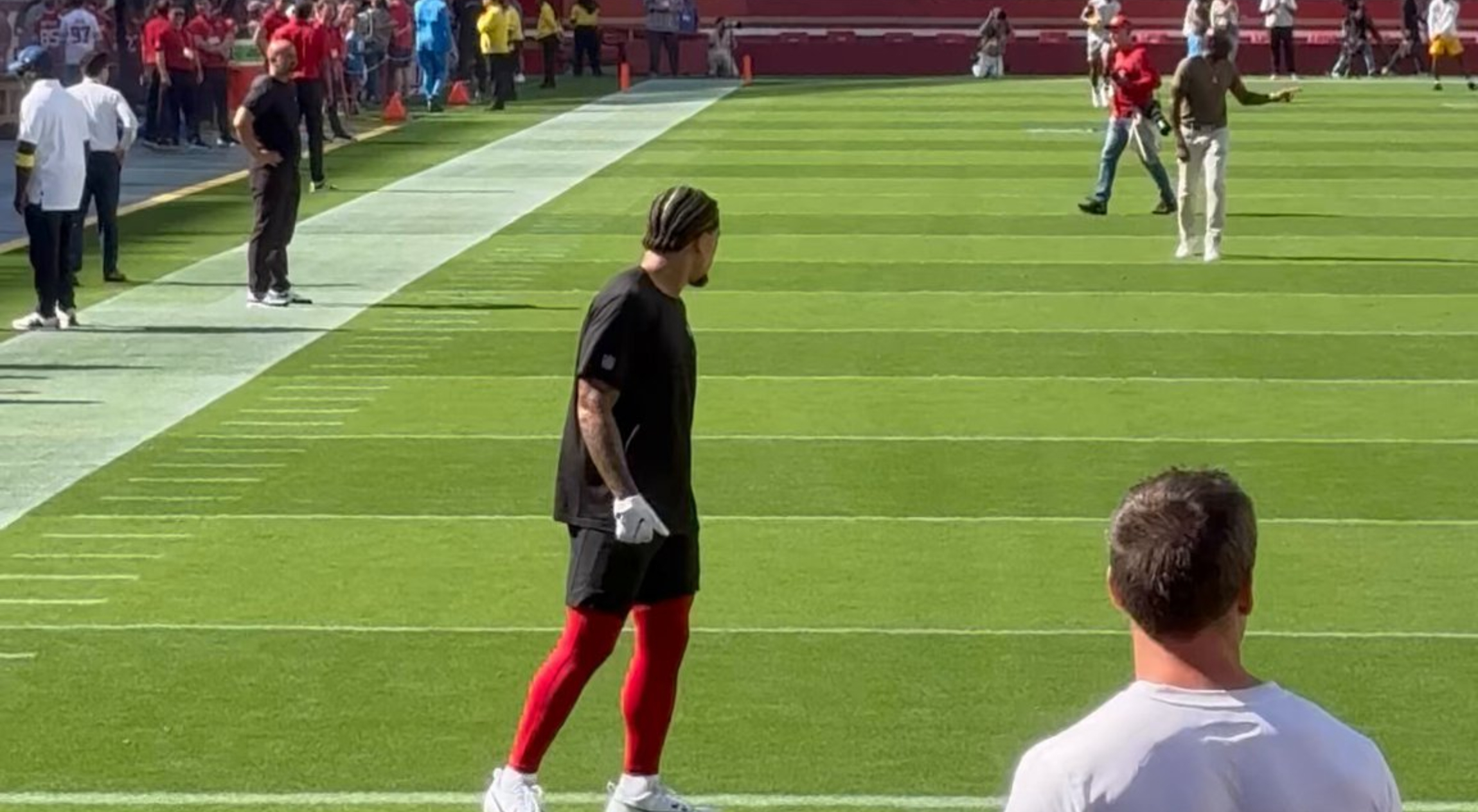 Jerry Rice's Shocking Viral Blunder: 49ers Legend Drops Easy Pass ...