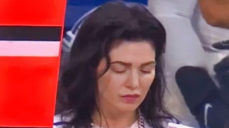 Colts Owner Carlie Irsay-Gordon’s Reaction To One Of The Team’s Play ...