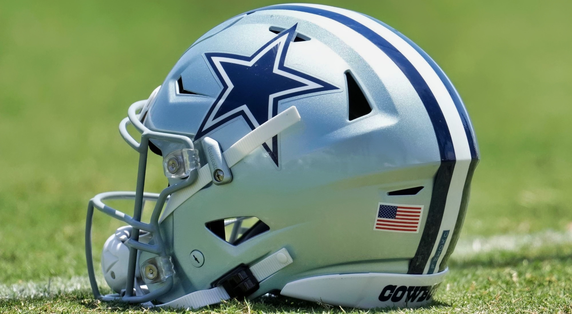 Shocking Blockbuster Bombshell: Dallas Cowboys Ship Dual-Threat QB to ...