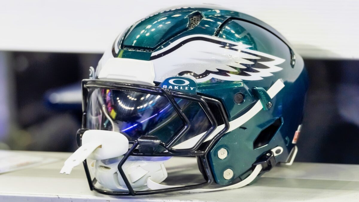Philadelphia Eagles Sign Three-Time Pro Bowler To Bolster Their Roster ...