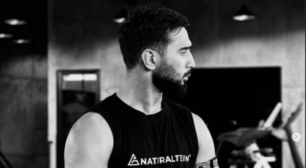 UFC Fighter Responds To Backlash Over Viral Clip Claiming He Could ...