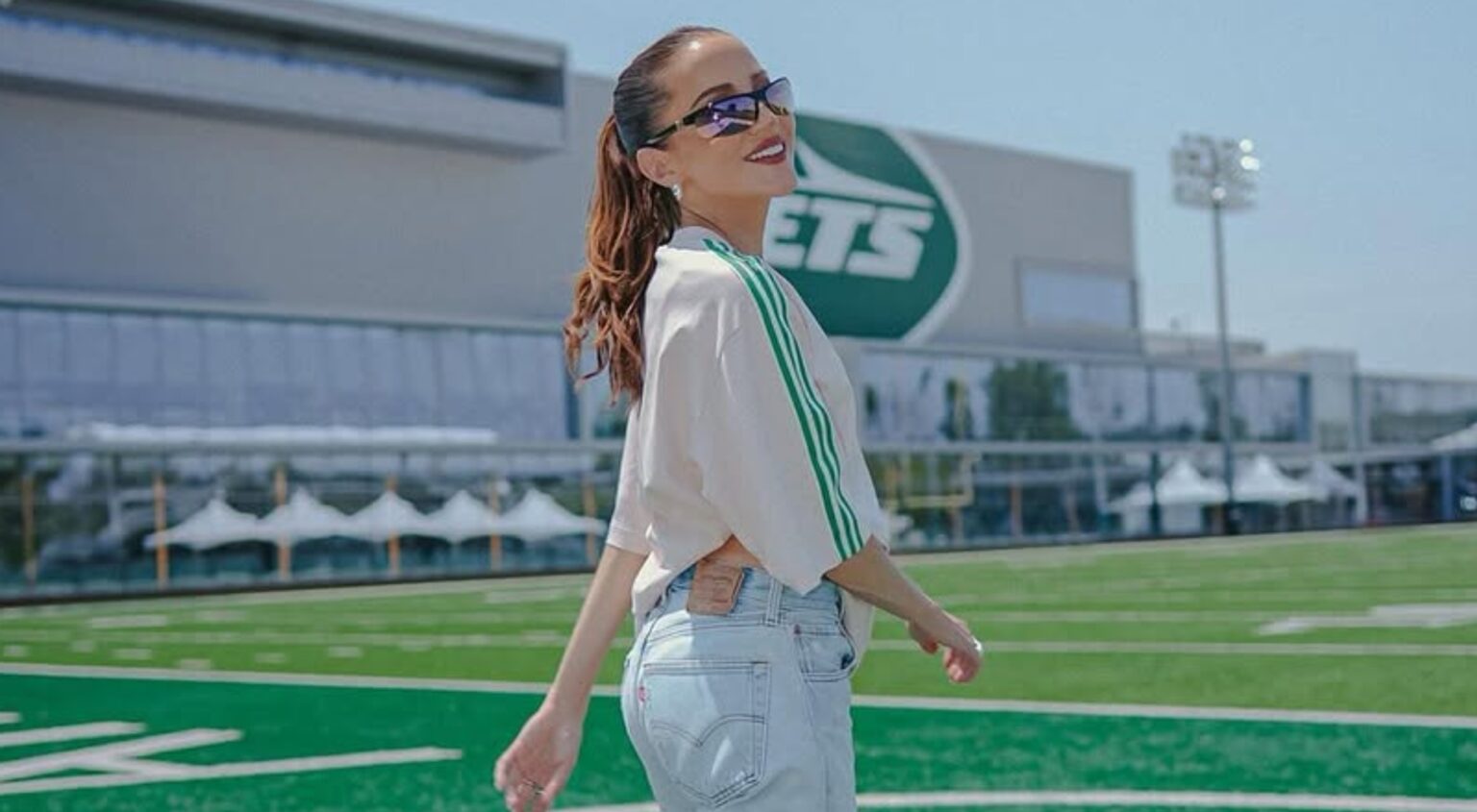 NFL Fans Are Going Wild Over Kay Adams’ Halloween Costume [VIDEO] - News