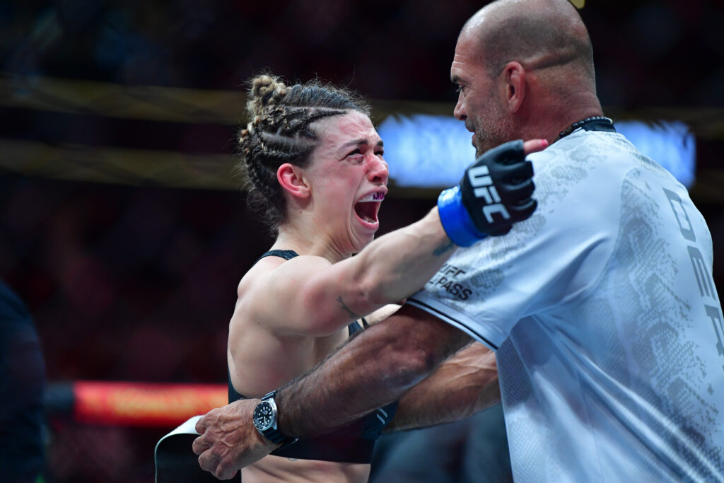 Mackenzie Dern Left Unrecognizable After Brutal, Blood-Soaked Title ...