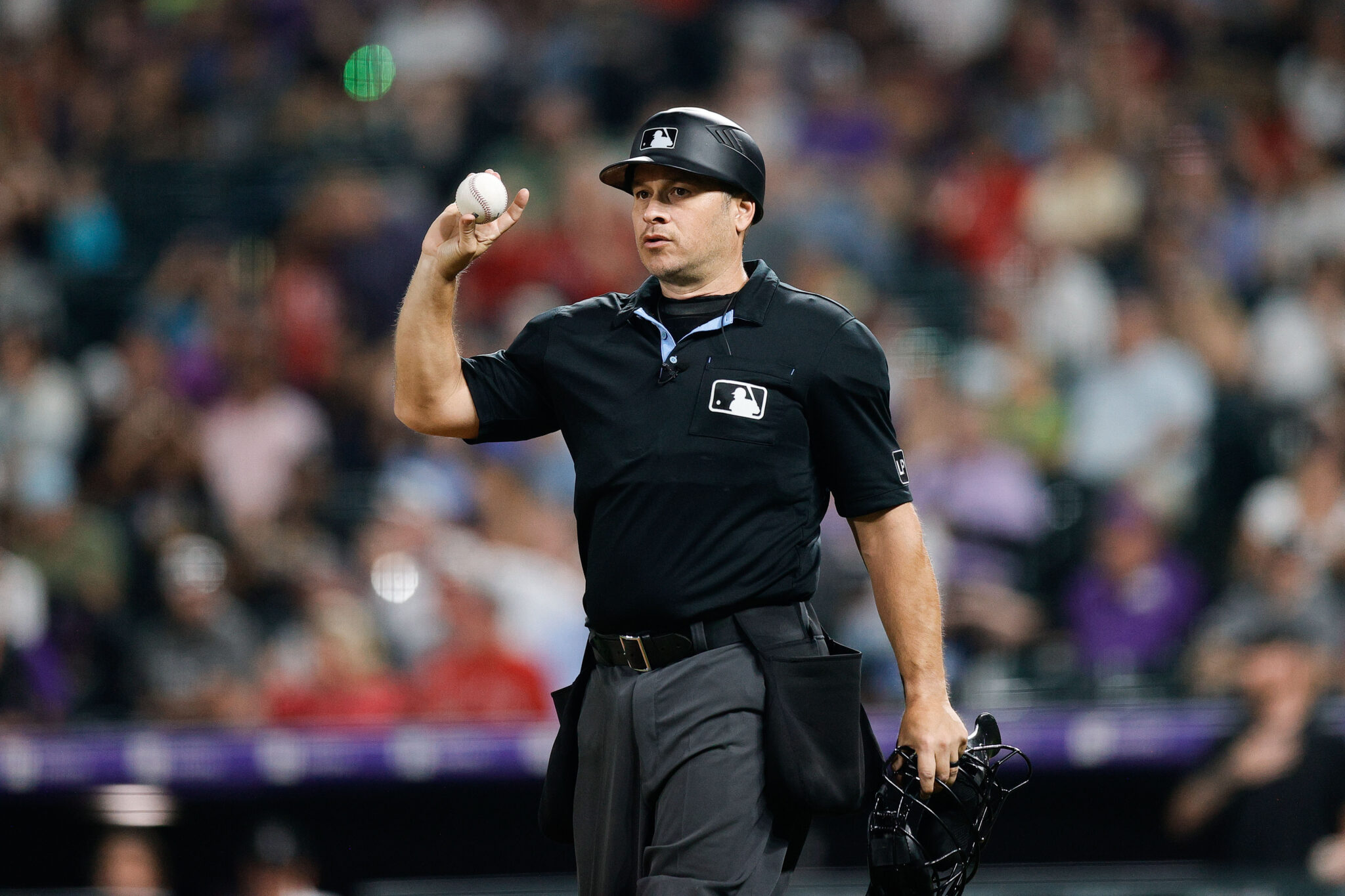 MLB Umpire Reportedly "Apologized" For Awful Call That Helped End ...
