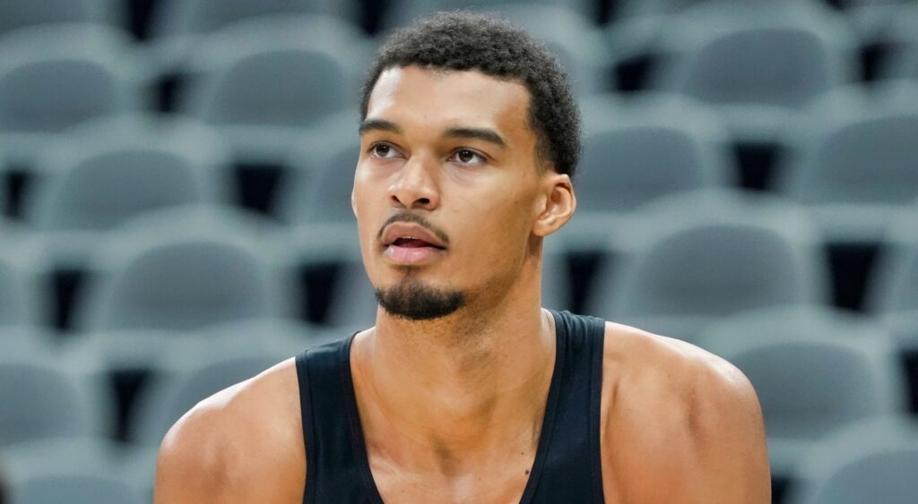 Victor Wembanyama’s Viral Workout With Hakeem Olajuwon Leaves Fans In ...