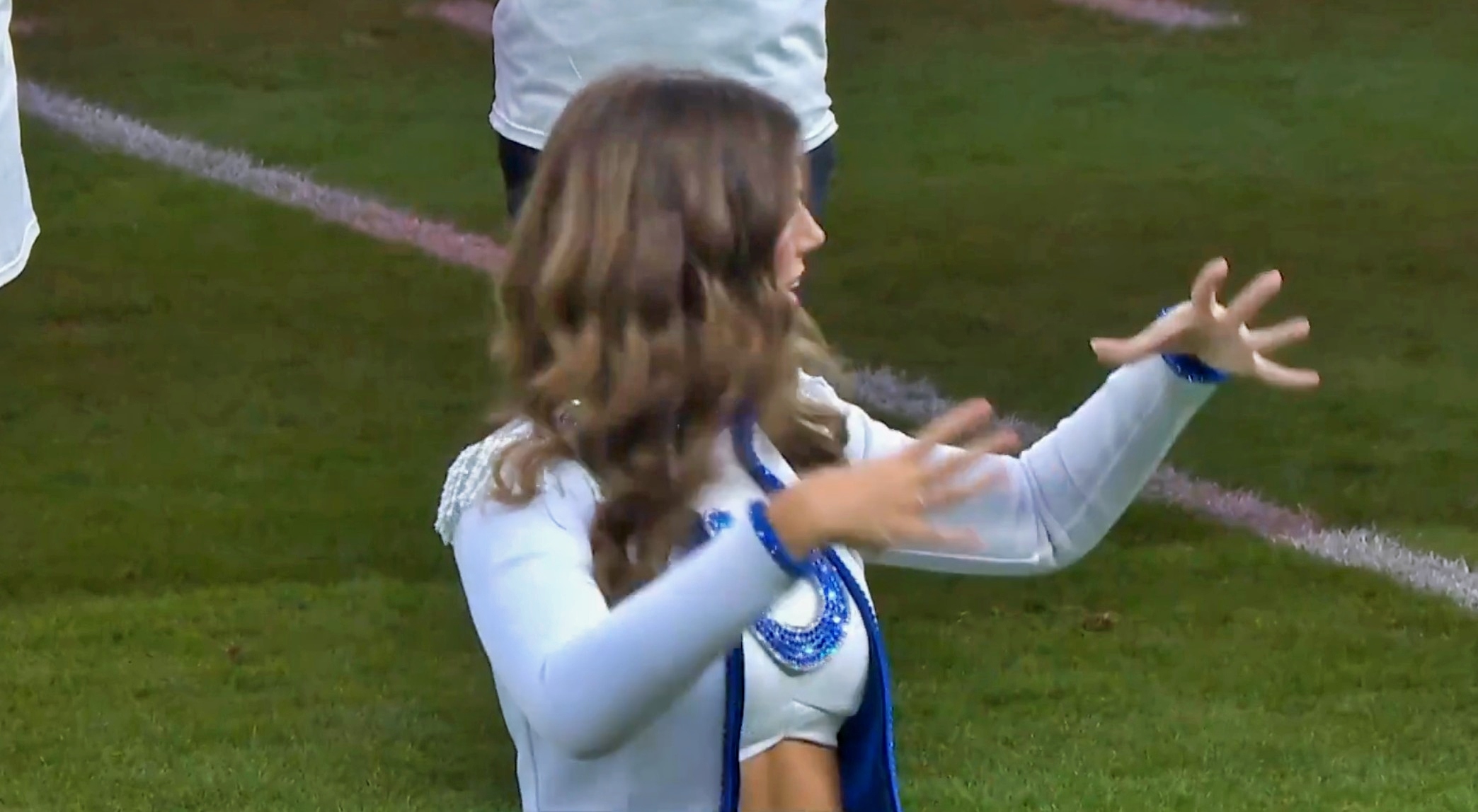 Indianapolis Colts Cheerleader Is Going Viral For Her Actions During ...