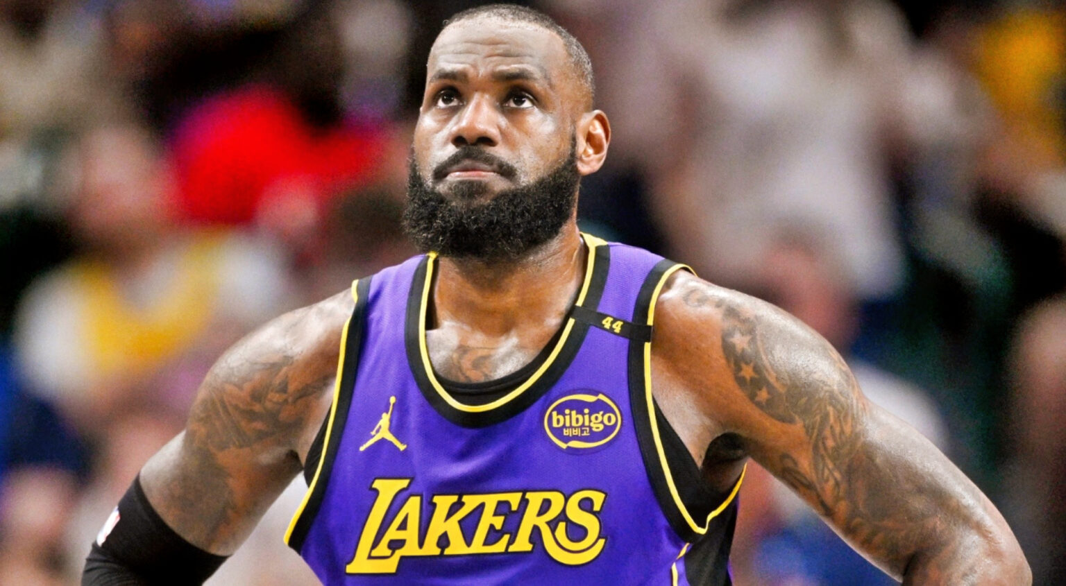 Cameras Catch LeBron James’ Interesting Reaction After Maxi Kleber ...