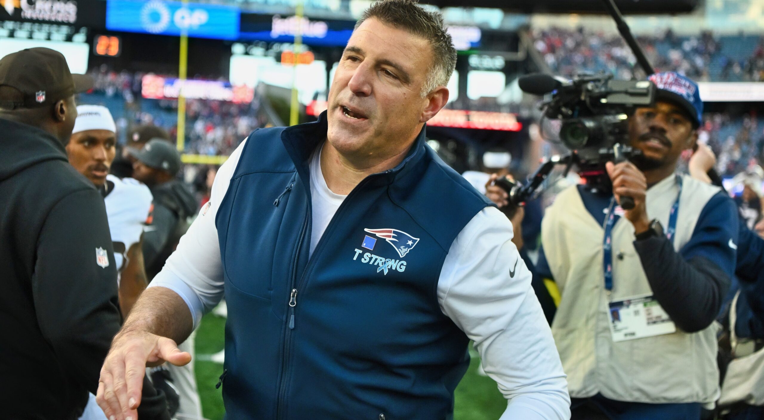 New England Patriots Signing Notable Wide Receiver & Son Of Hall Of ...