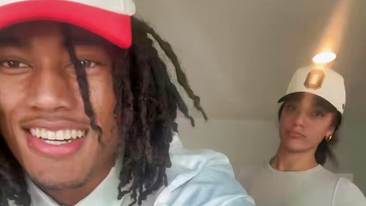 5-Star Wide Receiver Chris Henry Jr.’s First TikTok With His Mom After ...