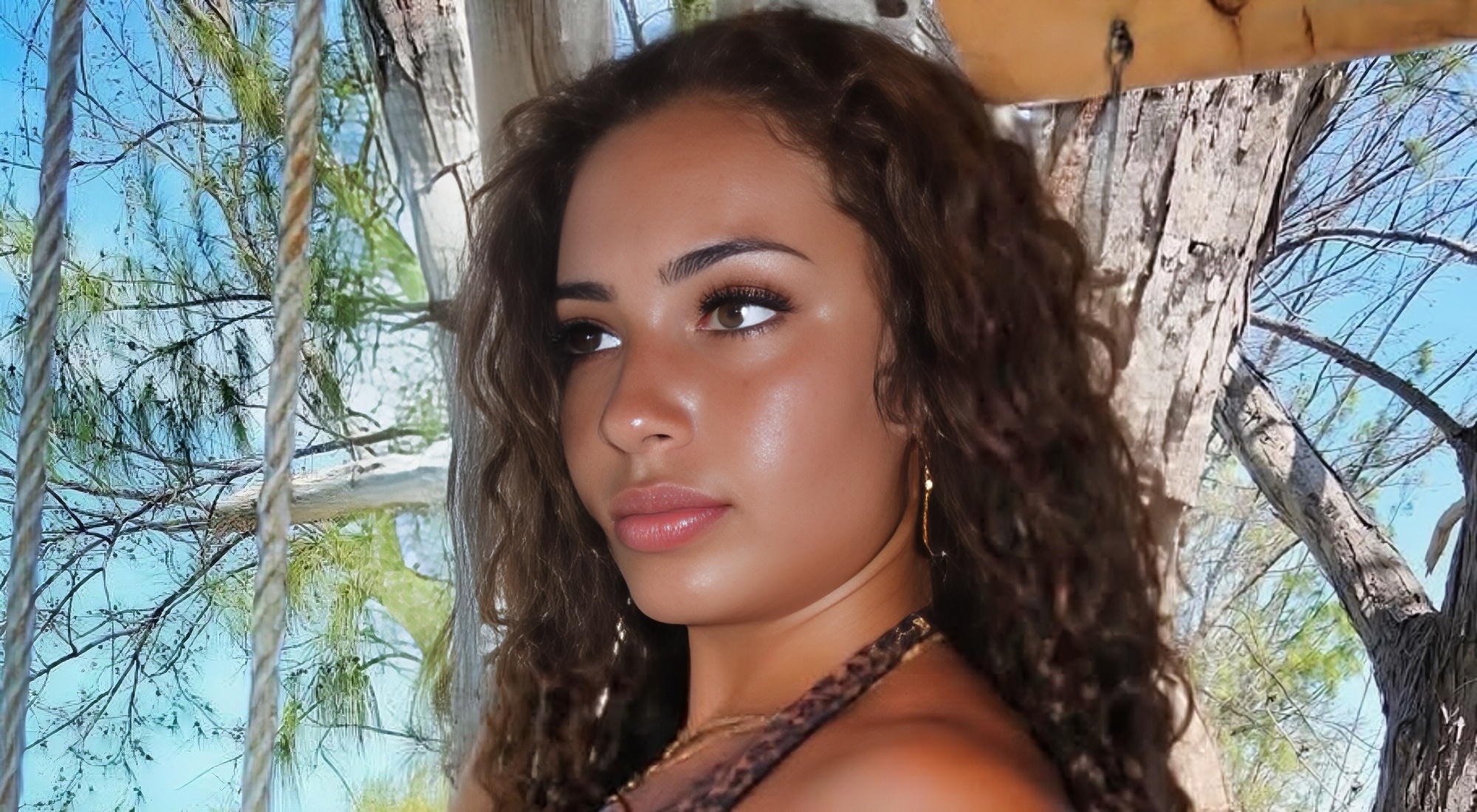 Josh Jacobs’ Girlfriend, Ash Kash, Confirms The Rumors With Poolside Photo