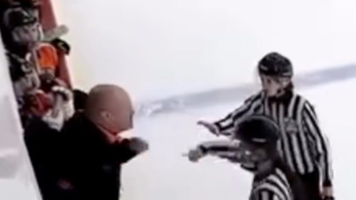 Gorgeous Female Hockey Goalie Mikayla Demaiter Went Viral In Smoking ...