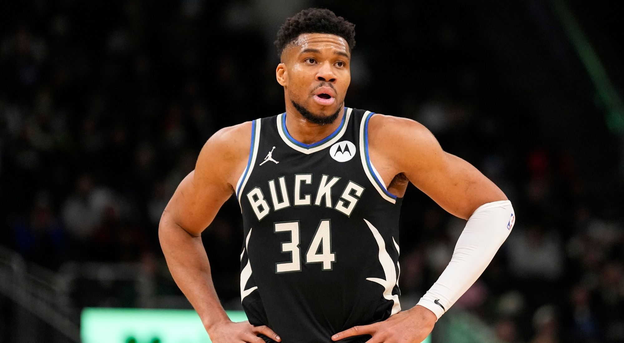 Giannis Antetokounmpo Trade Price Comes With Massive Long-Term Warning