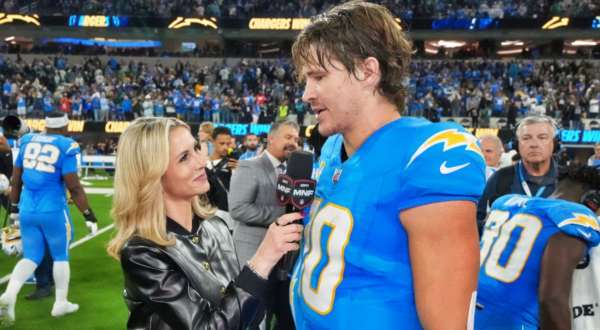 Laura Rutledge Claps Back At Troll Claiming She Was Snubbed By Seattle ...