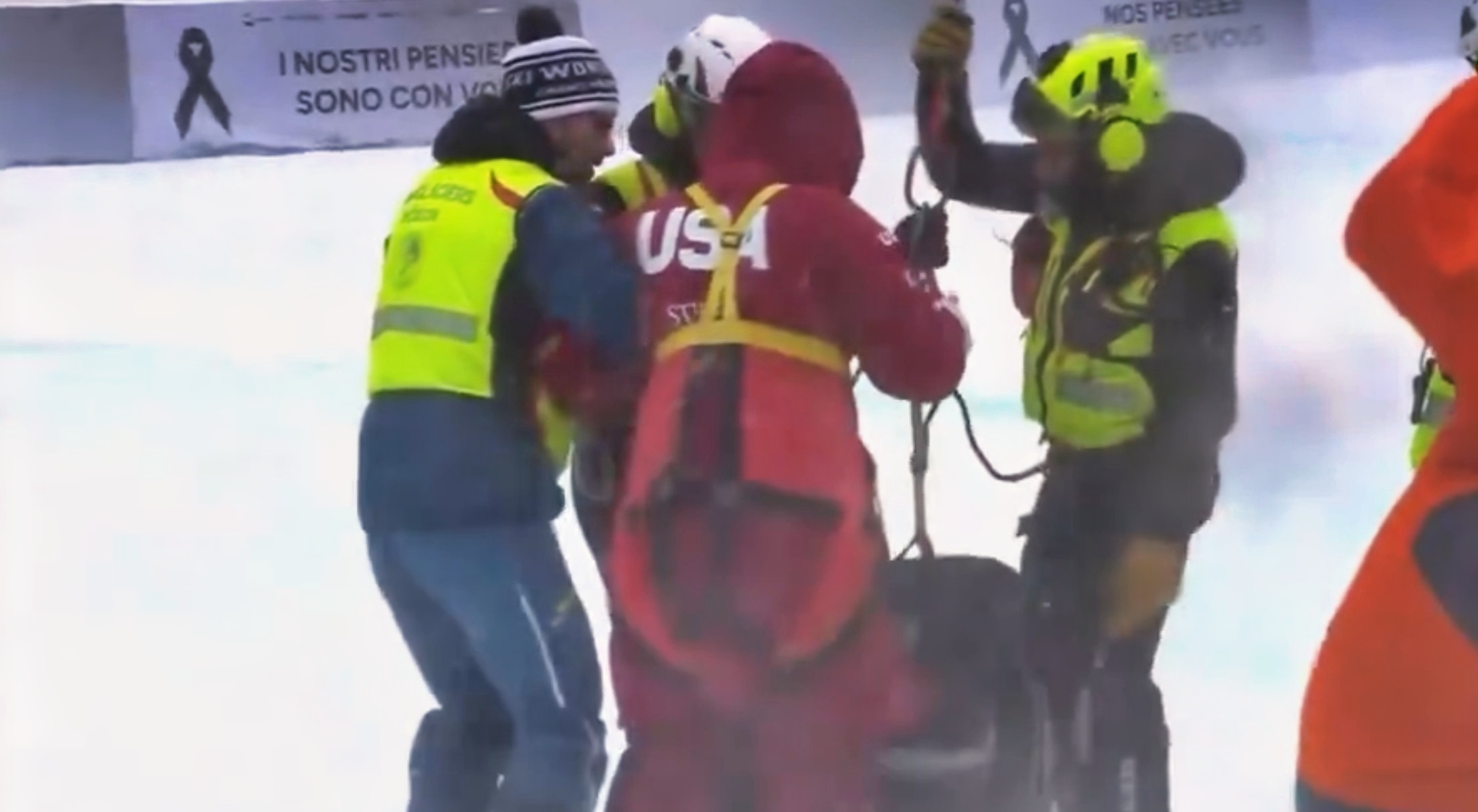 Lindsey Vonn Airlifted To Hospital After Horrific Crash Just Days ...