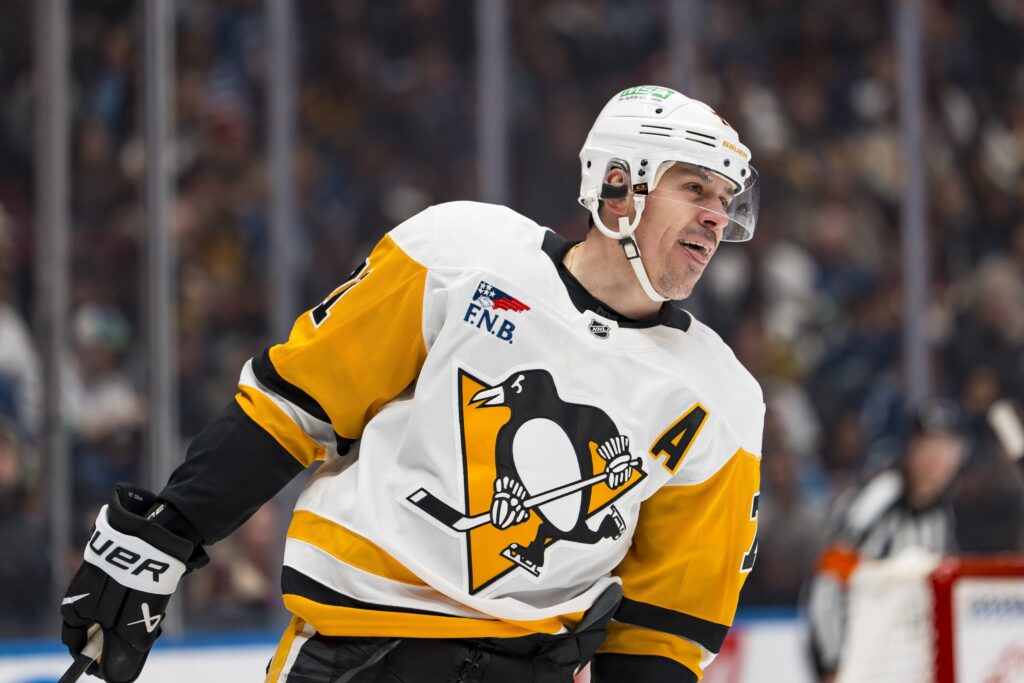Scary Moment For Penguins As Evgeni Malkin Collapses In Pain After ...