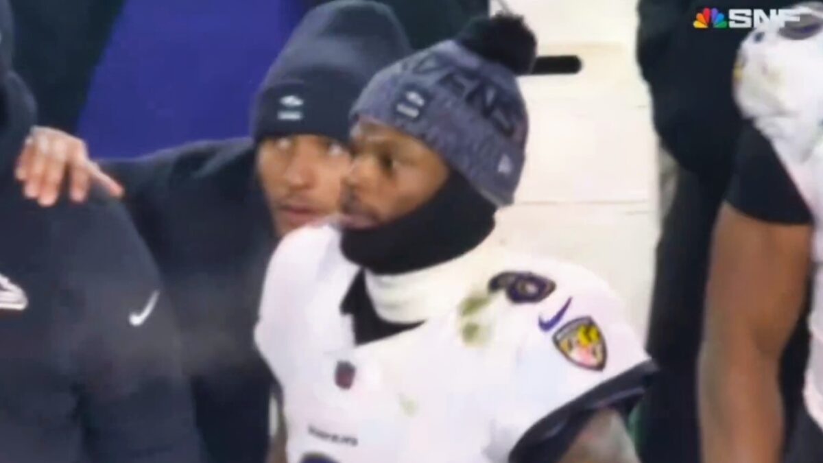 Lamar Jackson's Heartbreaking Reaction To Tyler Loop's Season-Ending ...