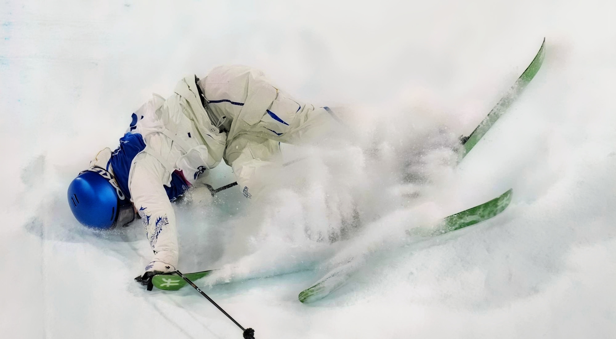 Controversial Chinese-American Olympian Eileen Gu Suffers Horrific ...